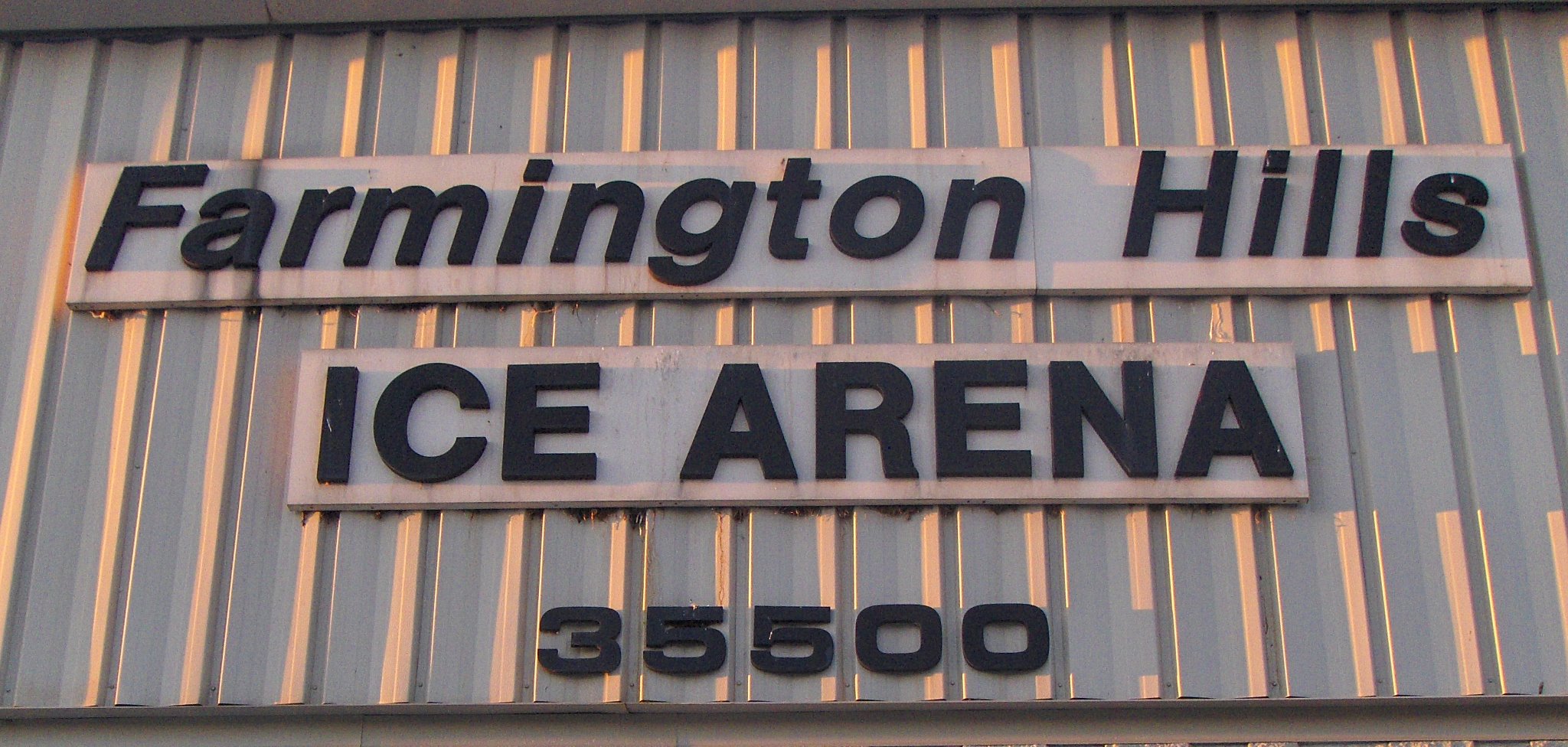 Farmington Hills Ice Arena - Ice Skating Rinks in Farmington Hills MI